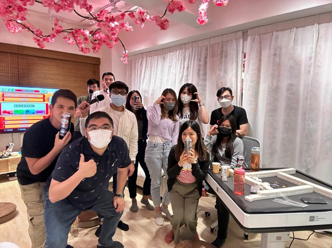 GG Party - Flowery【4-22人 Party Room】2部65"4K電視，櫻花樹